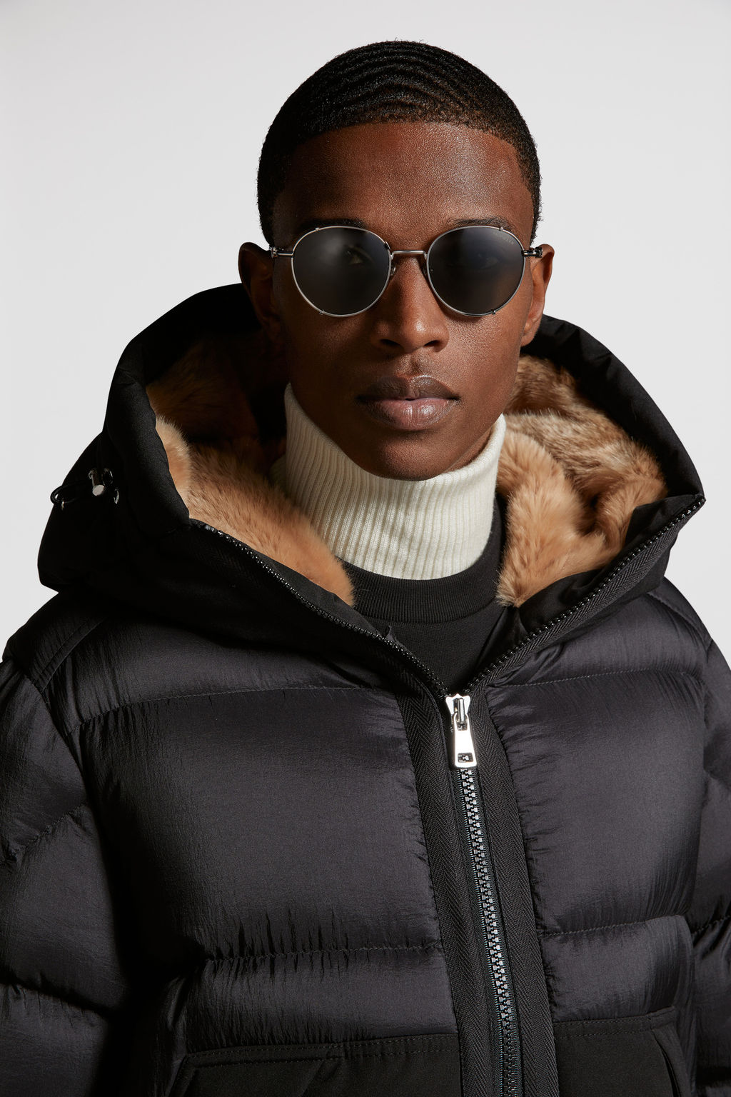 Sunglasses, Shades and Ski Goggles for Women | Moncler US