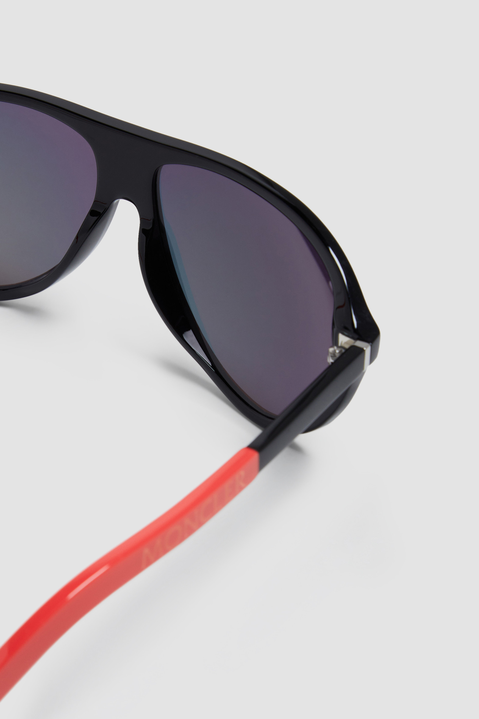 Shiny Black Roque Pilot Sunglasses - Sunglasses for Men | Moncler HK