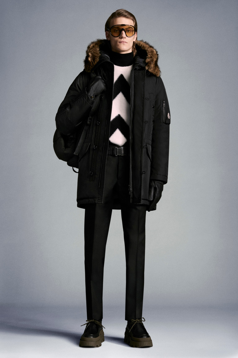 Moncler Canada Online Shop — Down jackets, coats, and clothing