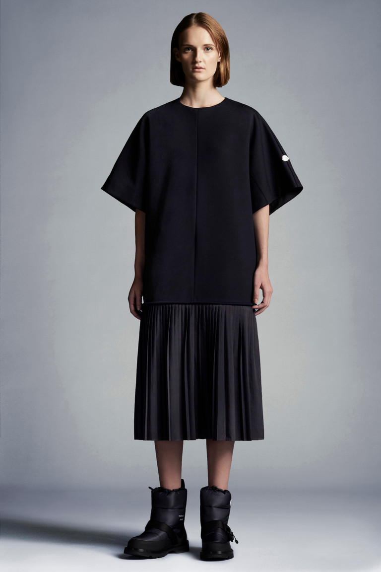 Dresses for Women - Black, Midi and Long Sleeve | Moncler CA