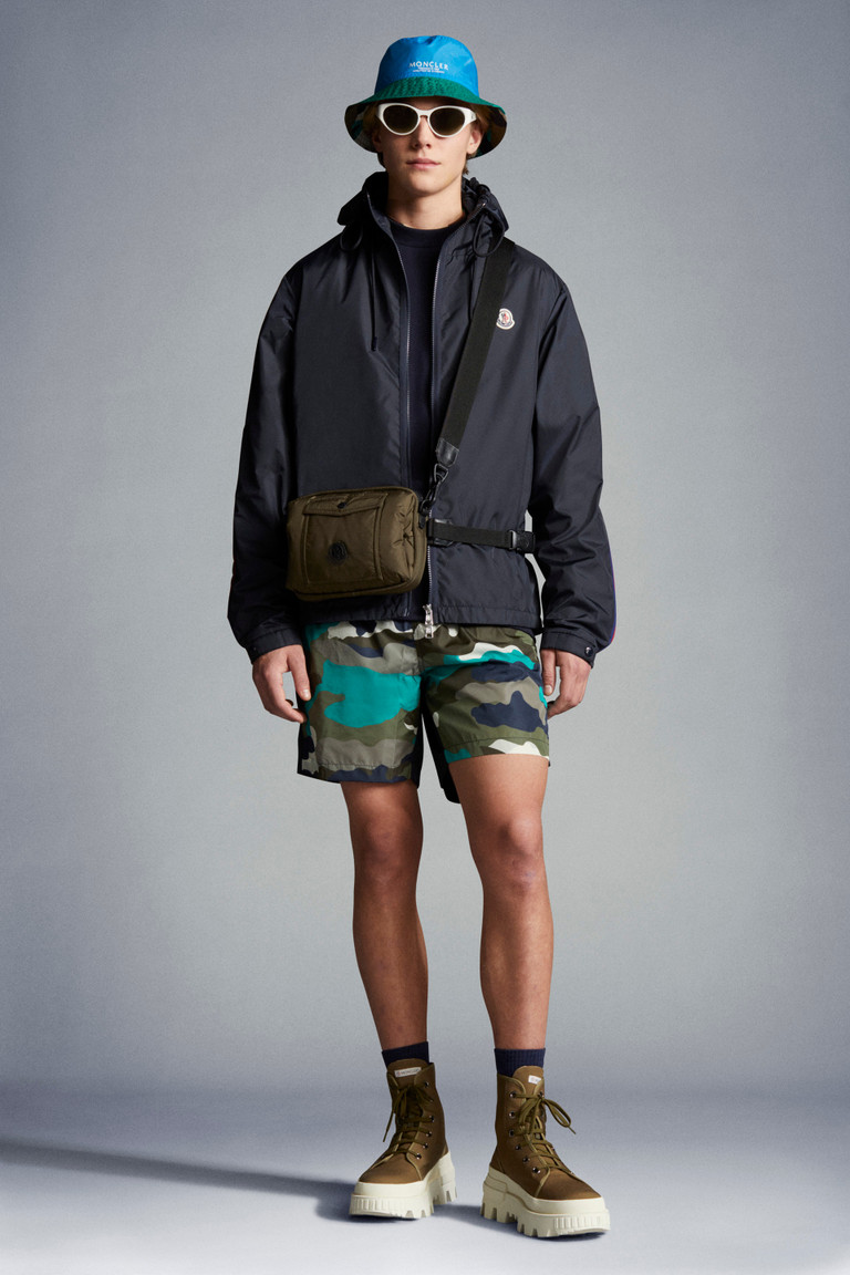 Moncler Sweden Web Store — Down jackets, vests, and clothing