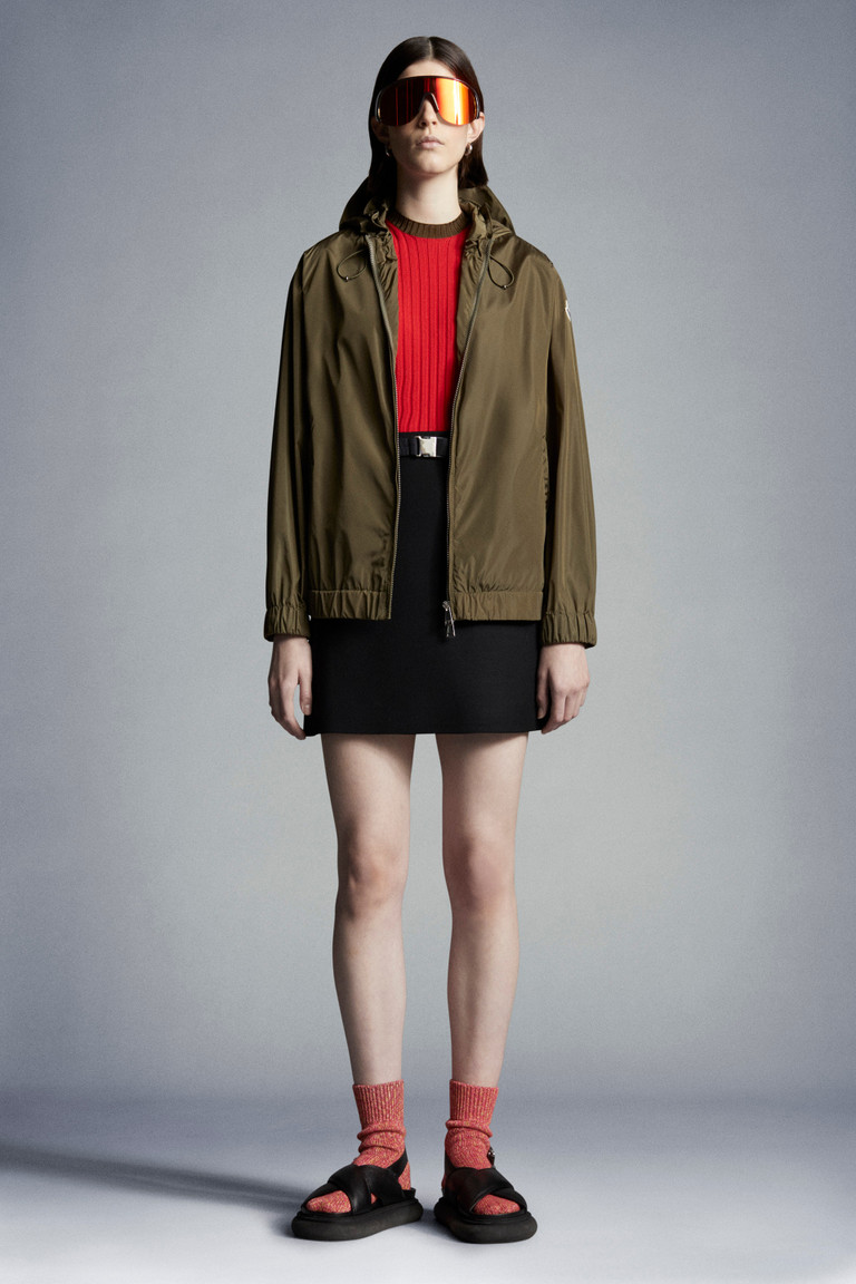Moncler Japan Online Shop — Clothing and Down Jackets