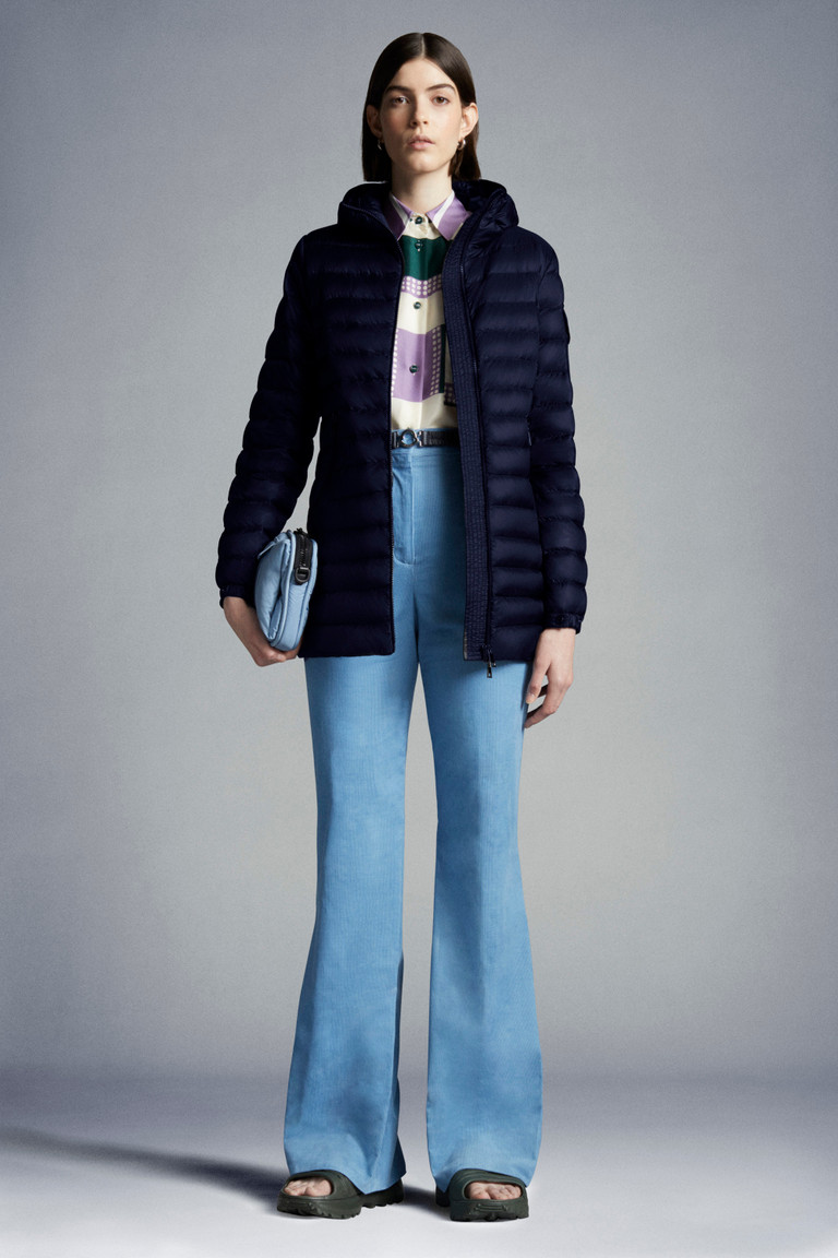 Long Down Puffer Jackets & Bubble Coats for Women | Moncler US