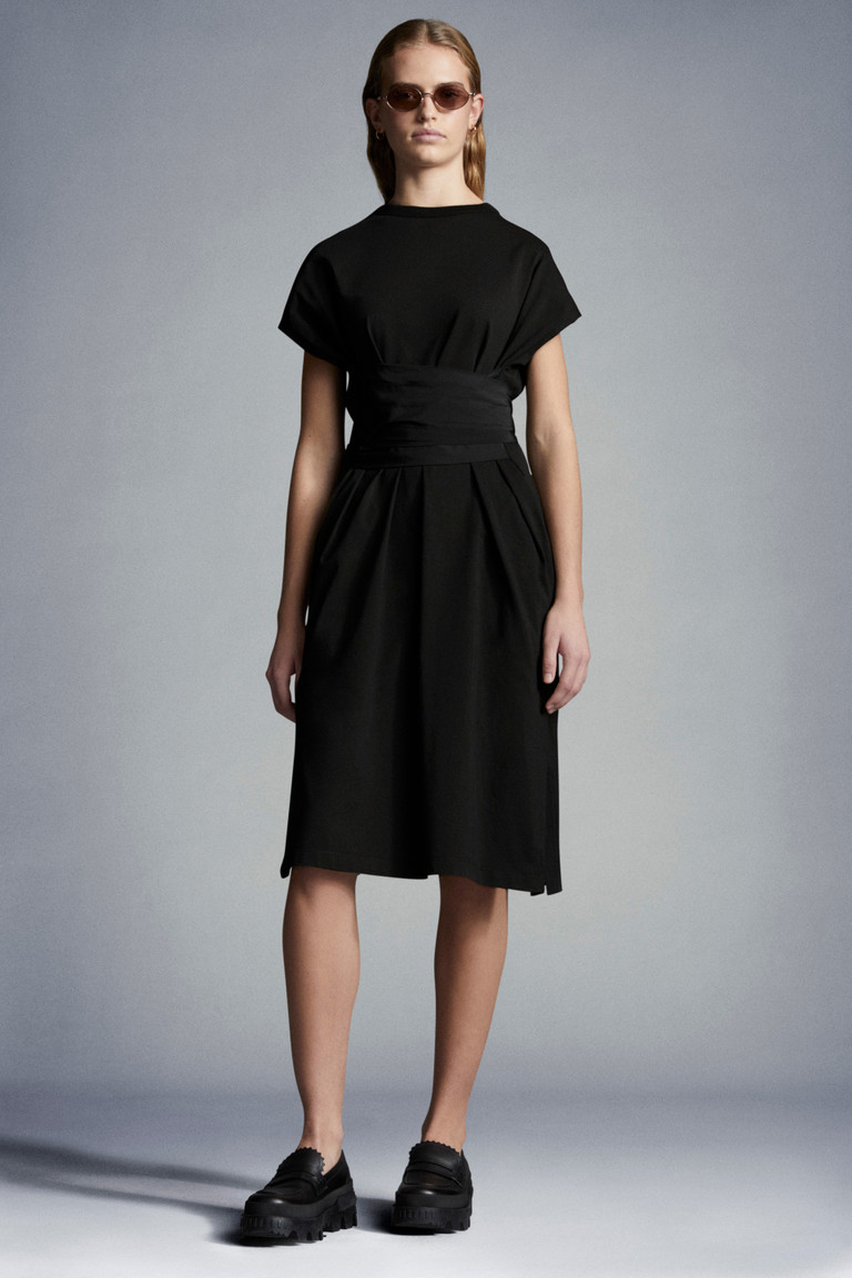 Dresses for Women - Black, Midi and Long Sleeve | Moncler CA