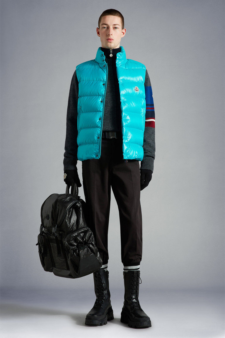 Moncler Canada Online Shop — Down jackets, coats, and clothing