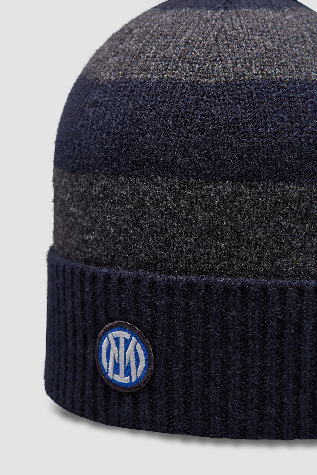 Bonnet Inter x Moncler Bleu Marine & Gris - Chapeaux & Bonnets Homme ...