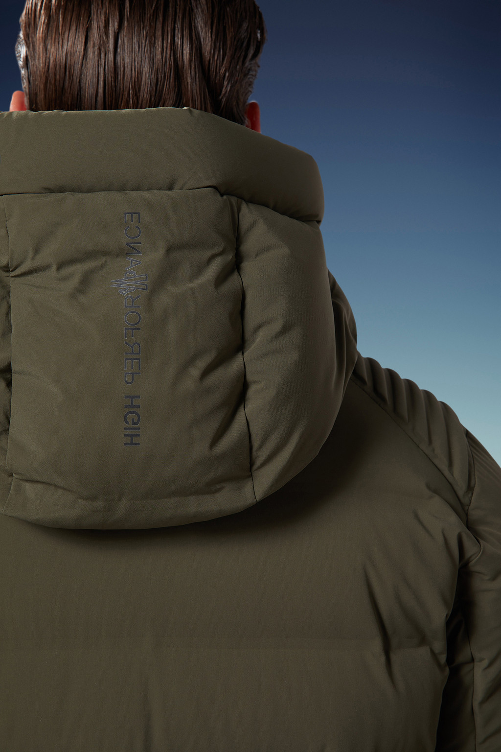 Green Lagorai Short Down Jacket - Short Down Jackets for Men | Moncler NO