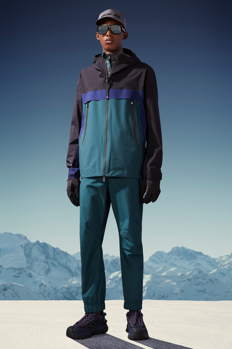 Moncler Sweden Web Store — Down jackets, vests, and clothing