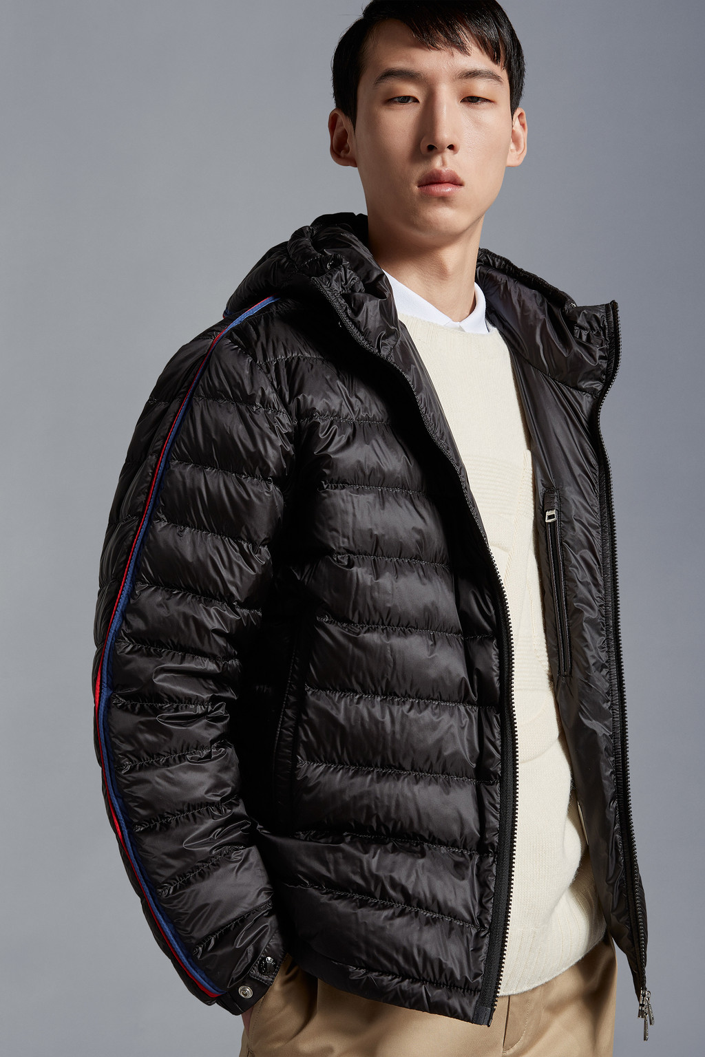 Black Agout Short Down Jacket - Short Down Jackets for Men | Moncler NL