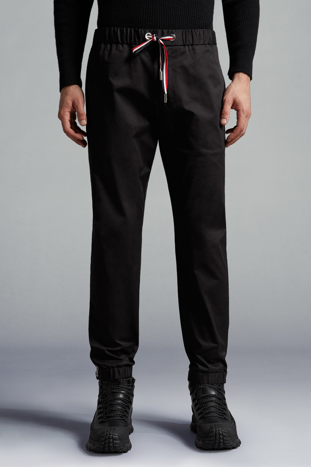 Pants for Men - Sweatpants, Jogger Pants & Shorts | Moncler US