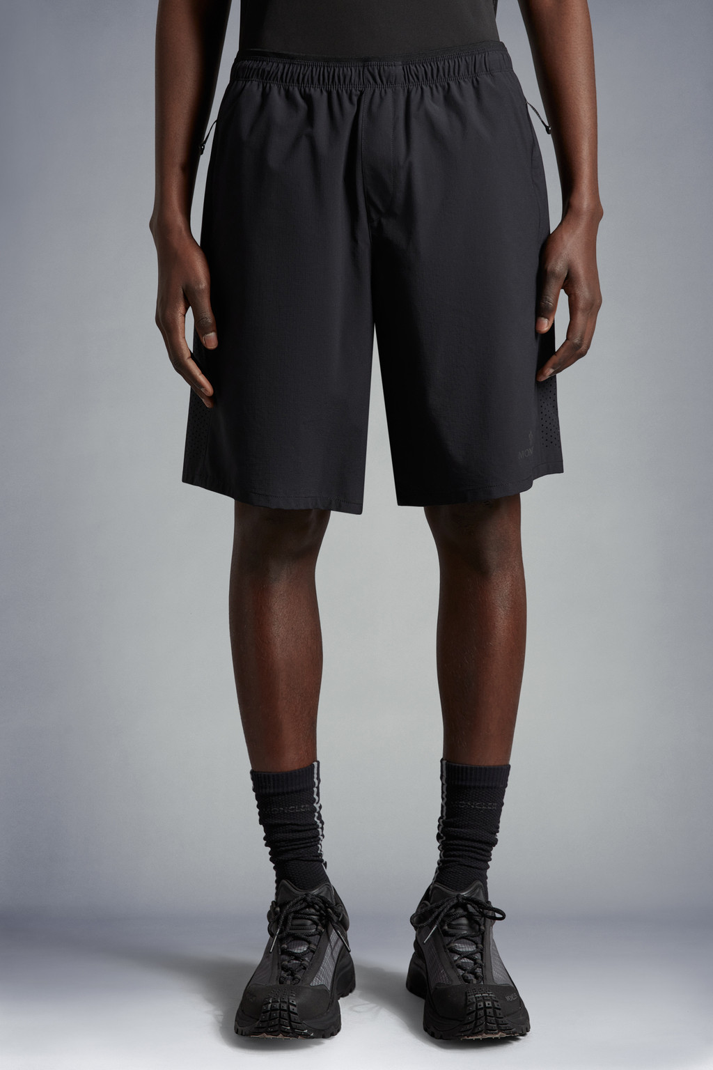 Black Ripstop Shorts - Trousers & Shorts for Men | Moncler DE