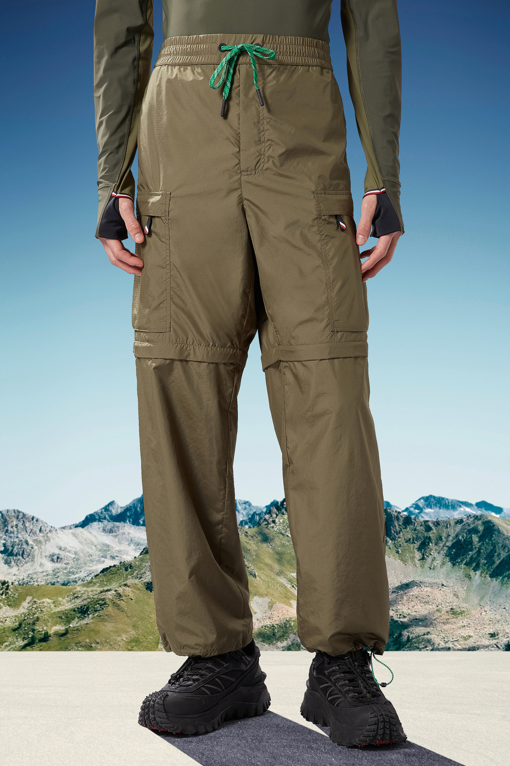 Dark Green Cargo trousers - Trousers & Shorts for Men | Moncler SK