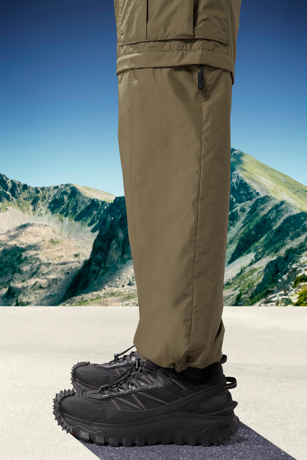 Dark Green Cargo trousers - Trousers & Shorts for Men | Moncler SK