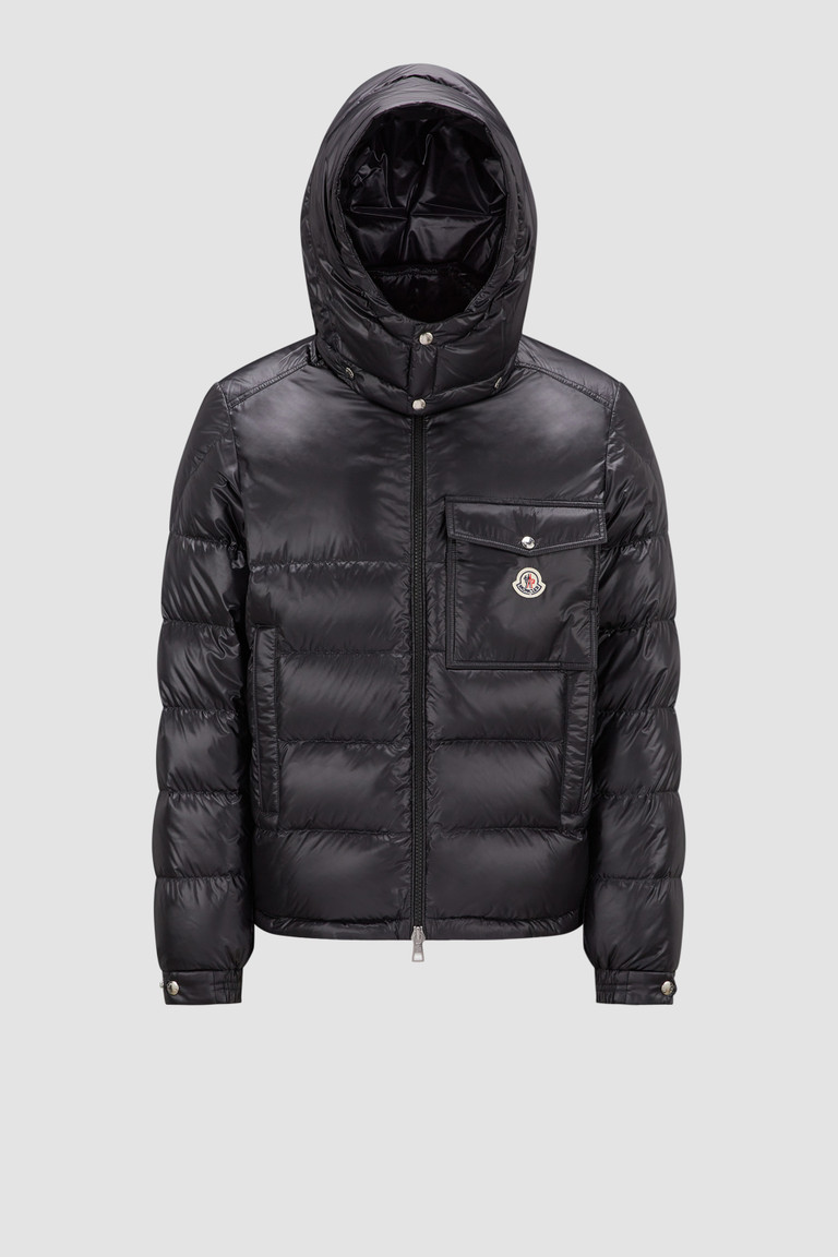 Outerwear - Jackets and Down Jackets for Men | Moncler SE
