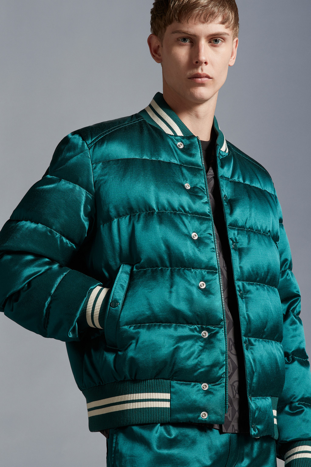 Emerald Green Dives Down Bomber Jacket - Short Down Jackets for Men | Moncler HR