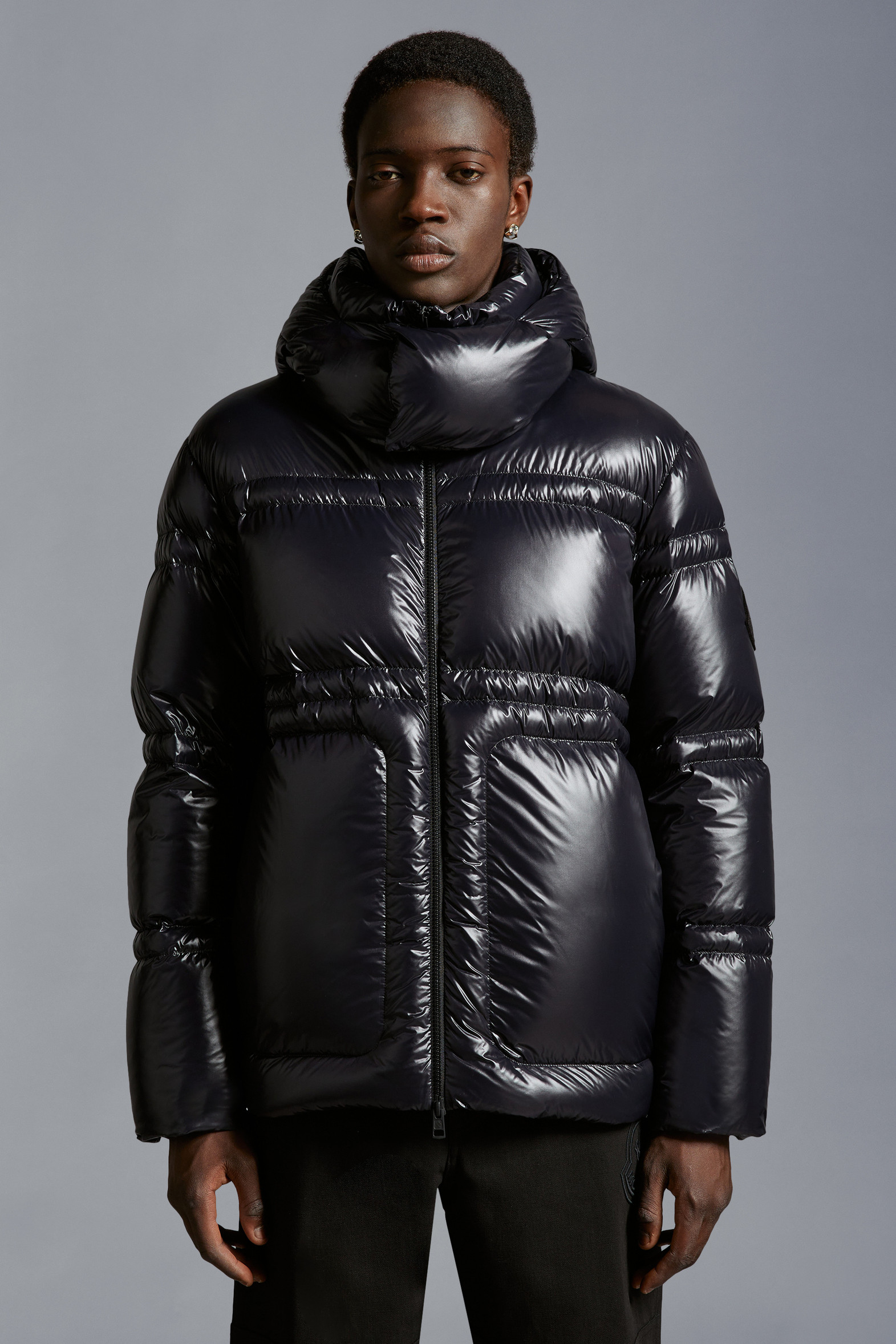 Black Thuban Short Down Jacket - Short Down Jackets for Men | Moncler PT