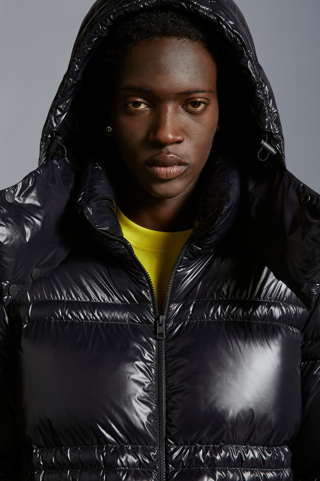 Black Thuban Short Down Jacket - Short Down Jackets for Men | Moncler PT