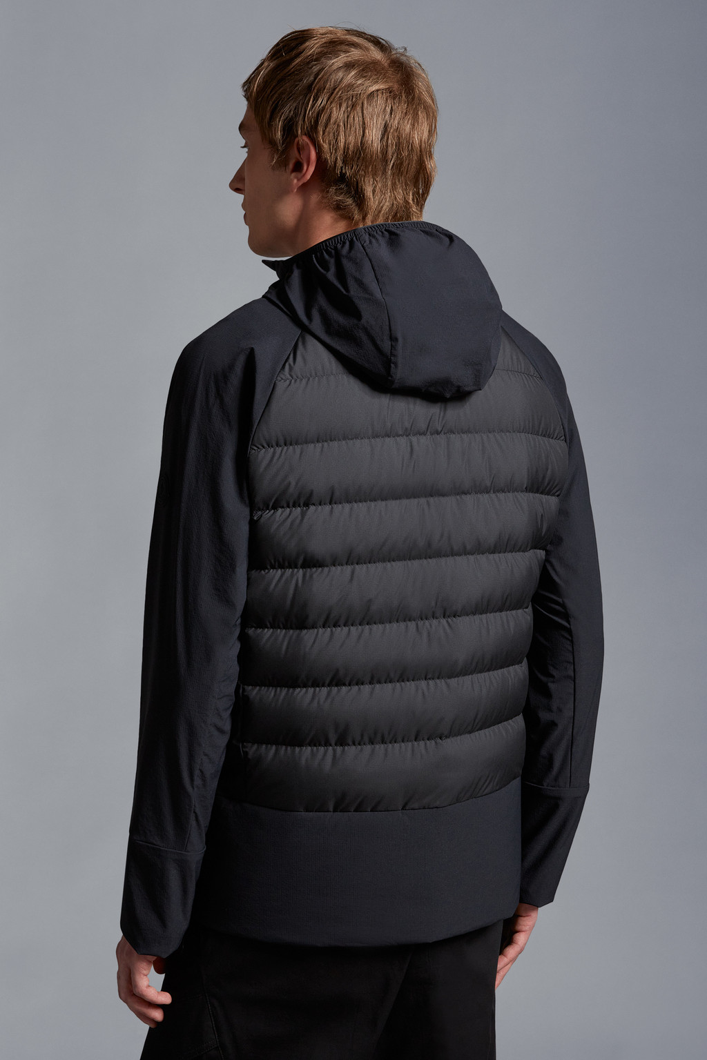Black Viaur Short Down Jacket - Short Down Jackets for Men | Moncler SE
