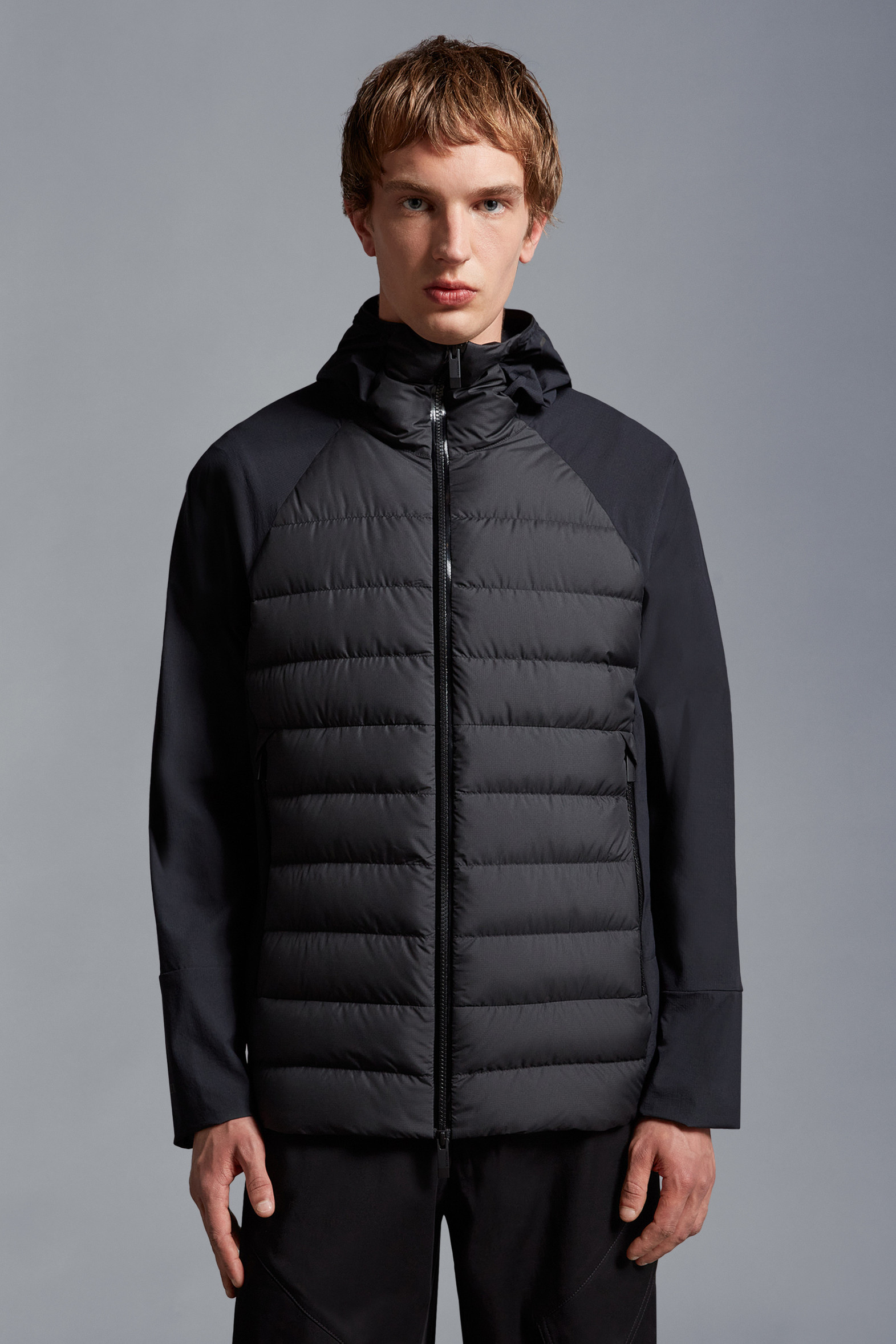 Black Viaur Short Down Jacket - Short Down Jackets for Men | Moncler SE