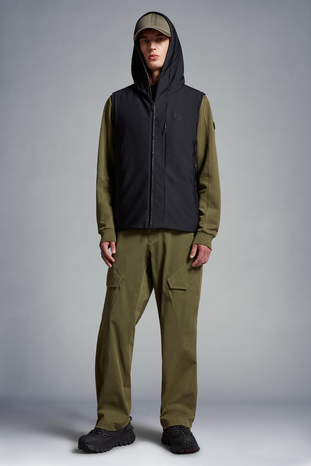 Black Luiro Down Gilet - Vests for Men | Moncler HR