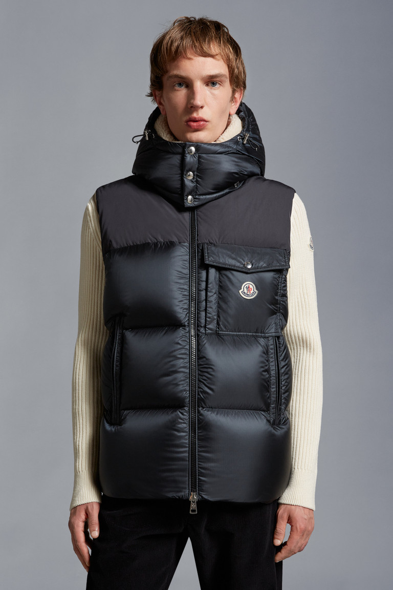 Outerwear - Jackets and Down Jackets for Men | Moncler SE