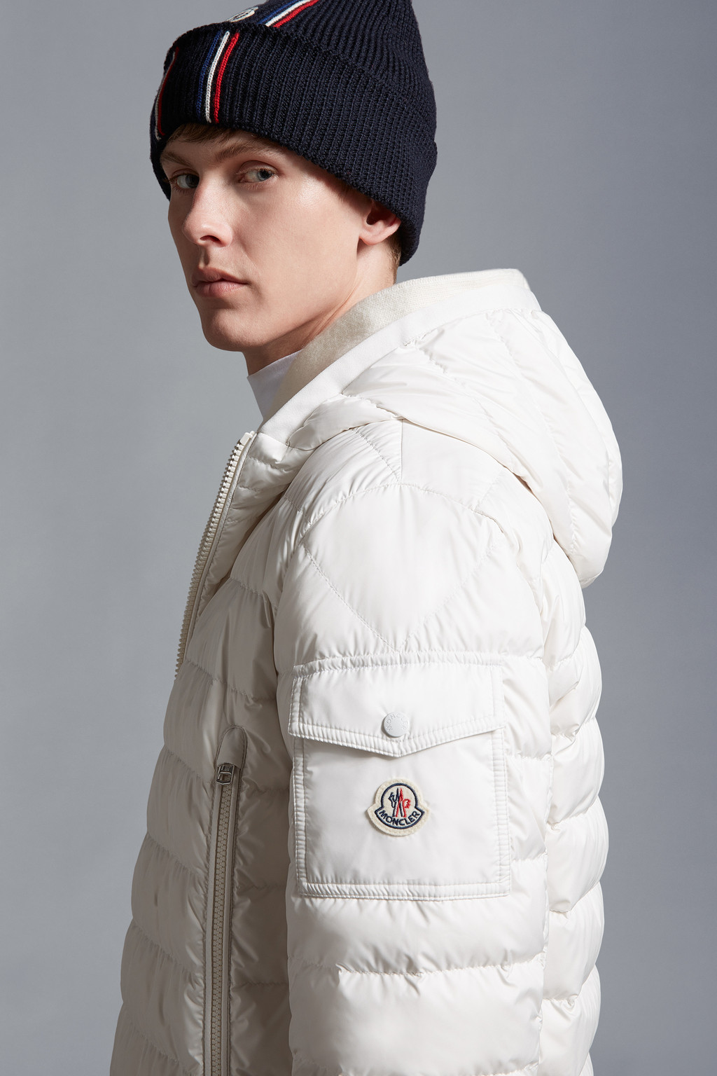 White Galion Short Down Jacket - Short Down Jackets for Men | Moncler DE