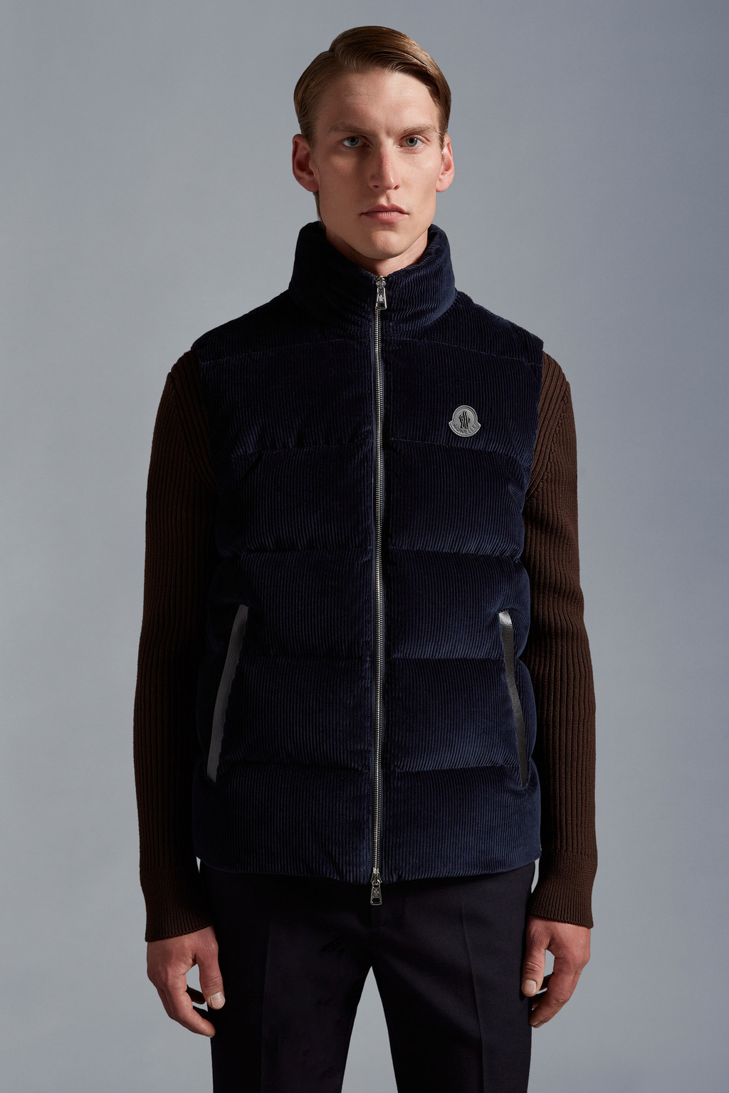 Night Blue Acrab Down Gilet - Vests for Men | Moncler PT
