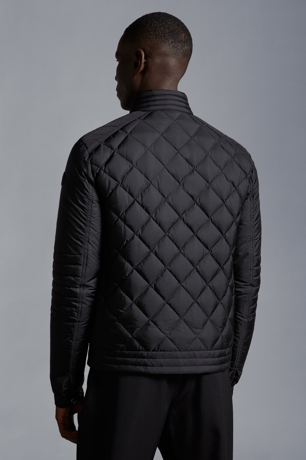 Black Vulpie Short Down Jacket - Short Down Jackets for Men | Moncler IT