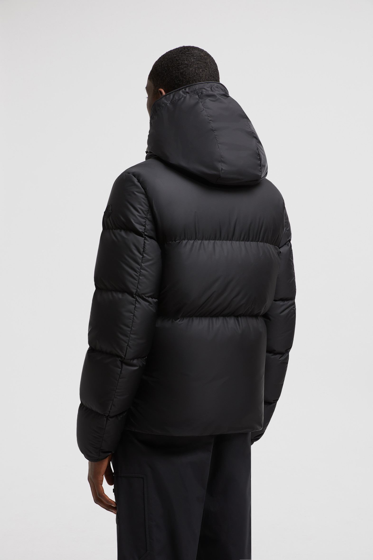 Black Montcla Short Down Jacket - Short Down Jackets for Men | Moncler HK