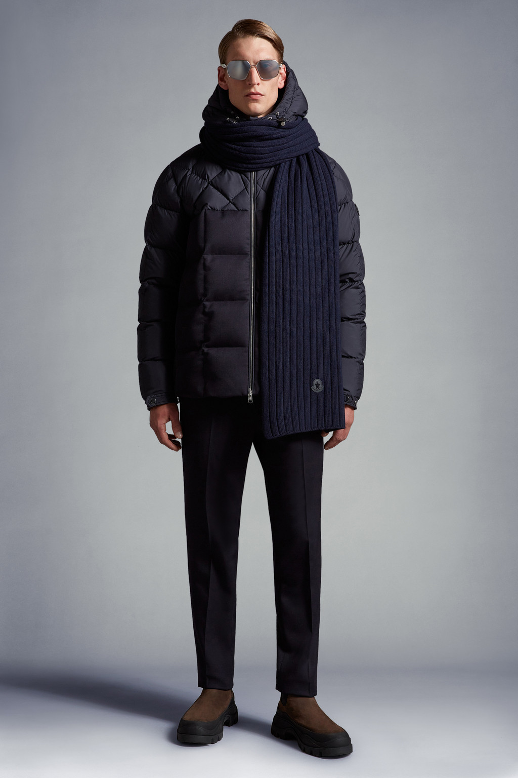 Scarves & Gloves for Men - Accessories | Moncler HK