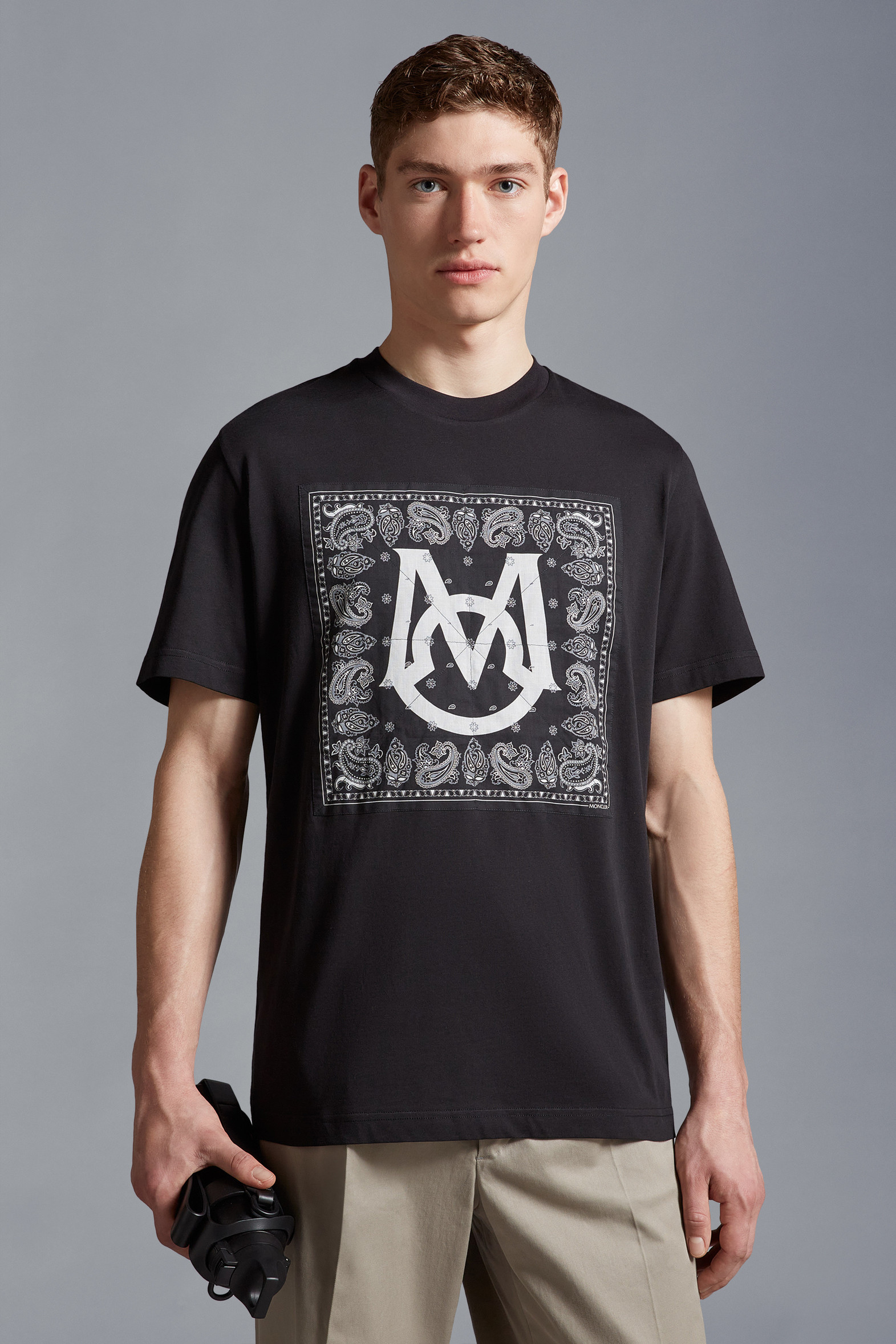 Black Bandana Motif T-Shirt - Polos & T-shirts for Men | Moncler HK
