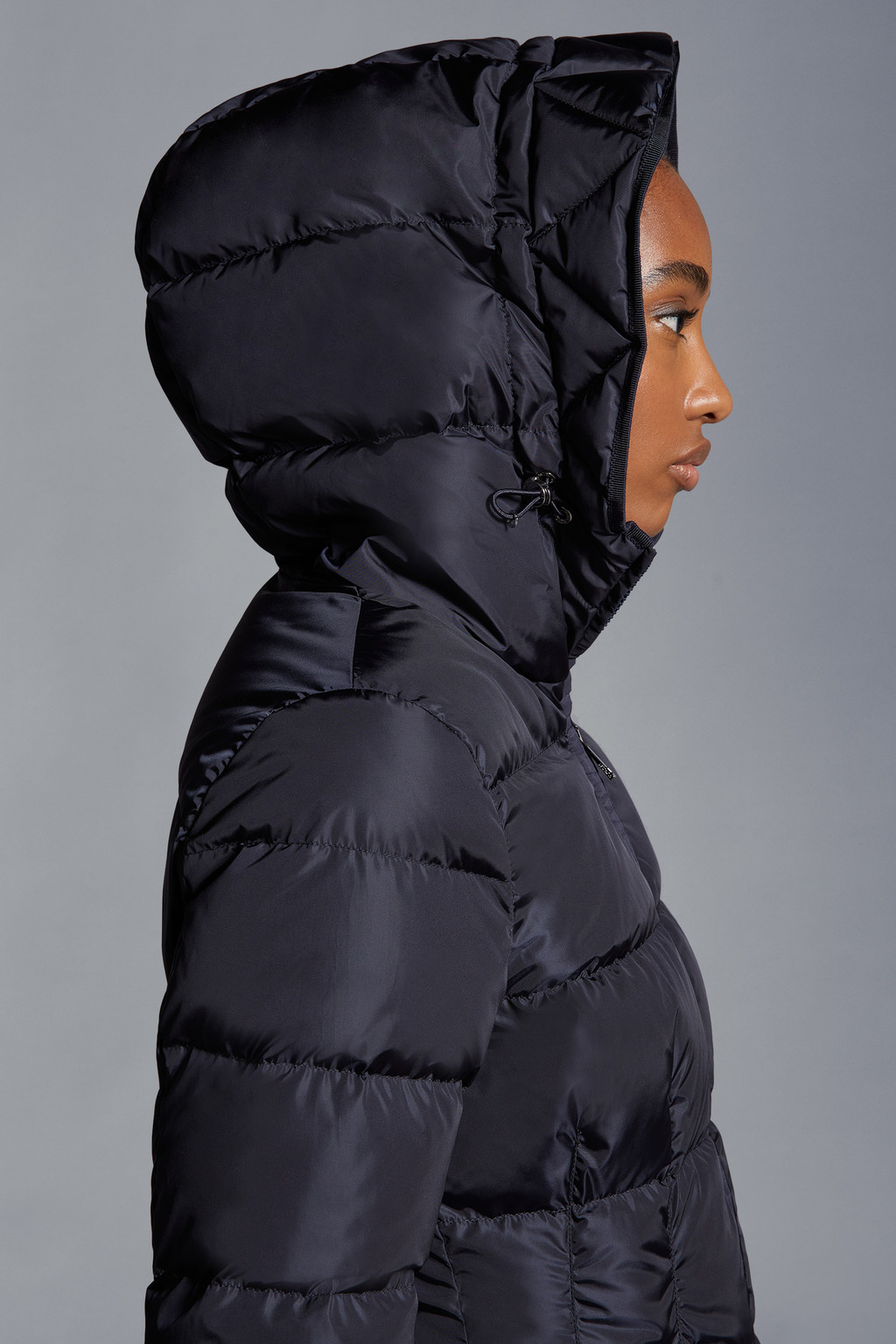 Night Blue Avoce Short Down Jacket - Short Down Jackets for Women | Moncler HR