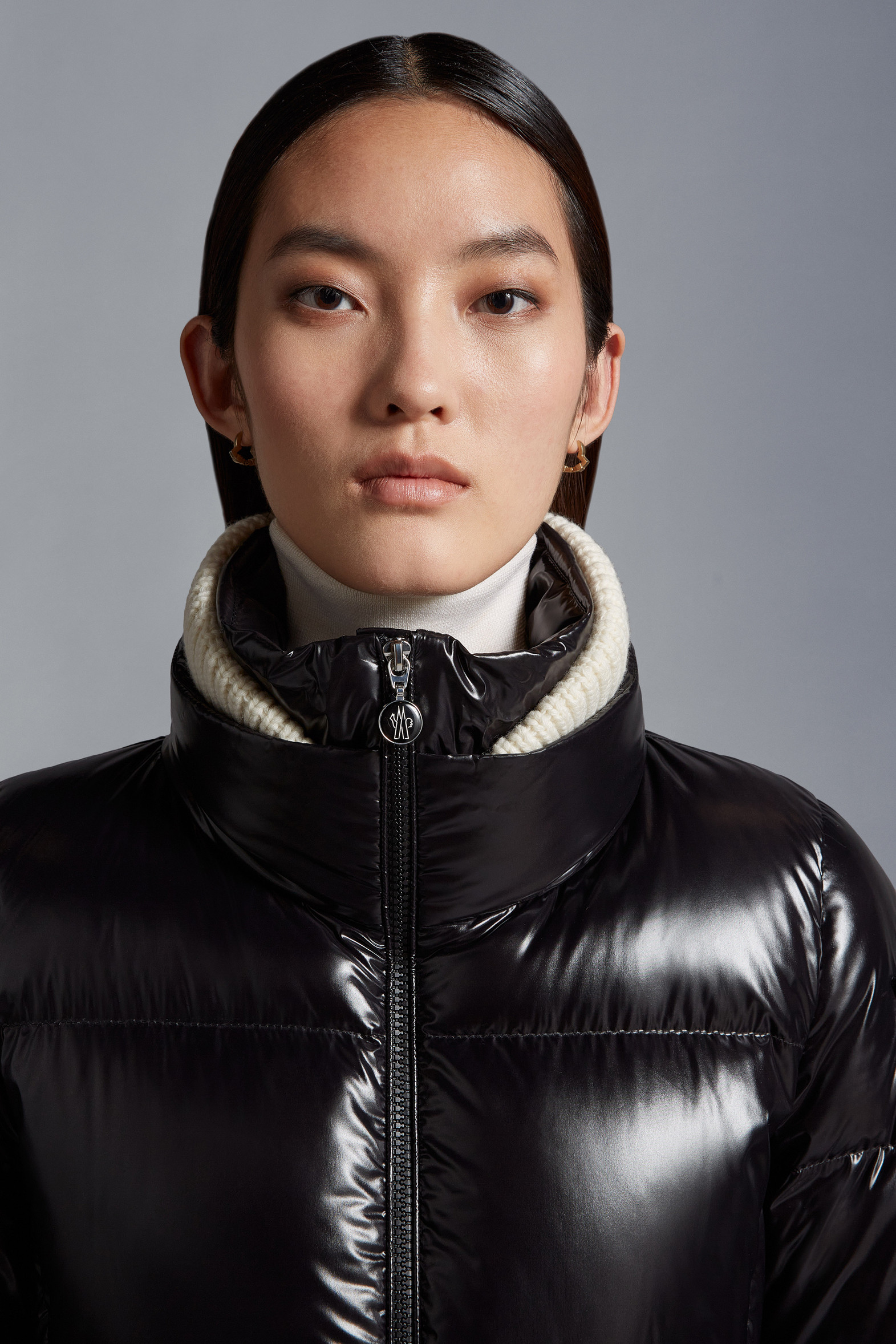 Black Vistule Short Down Jacket - Short Down Jackets for Women | Moncler JP