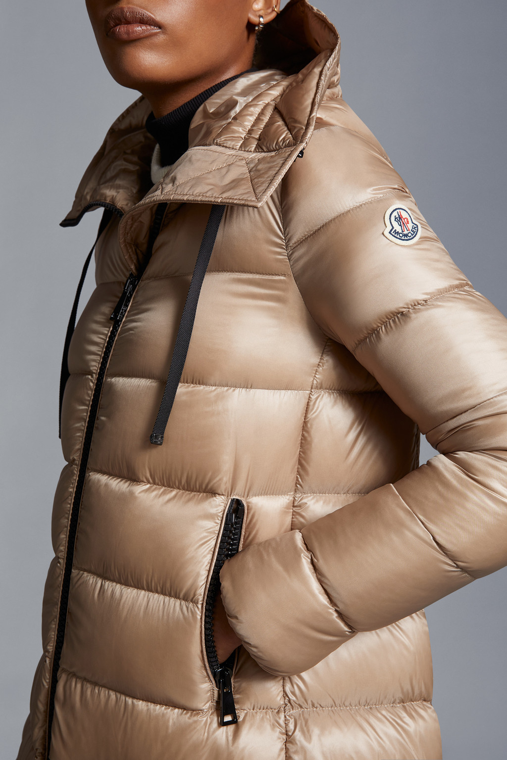 Suyen lange Daunenjacke Beige - Lange Daunenjacken für Damen | Moncler DE