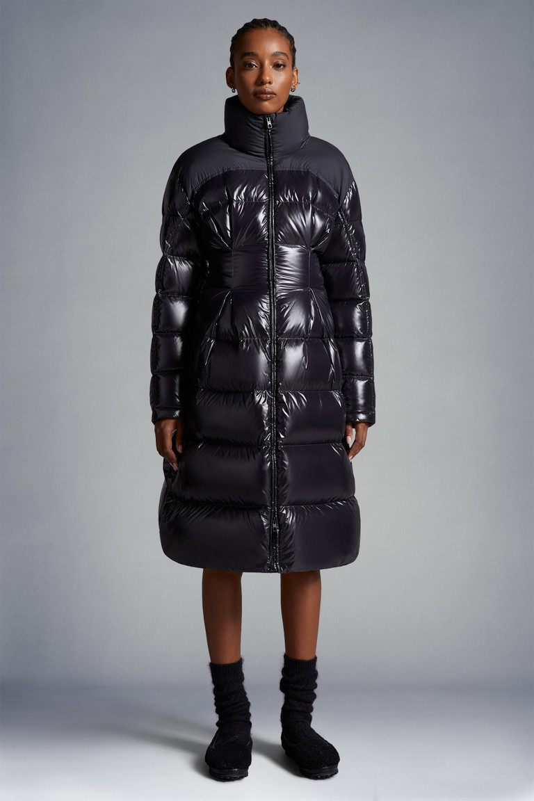 Long Down Puffer Jackets & Bubble Coats for Women | Moncler US