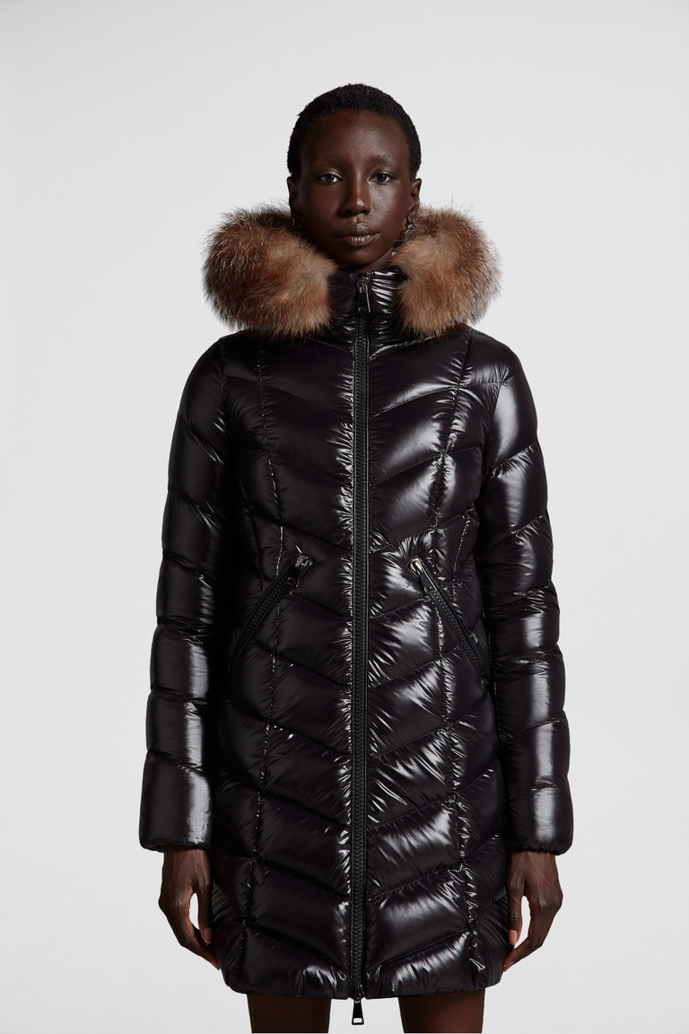 Long Down Puffer Jackets & Bubble Coats for Women | Moncler US