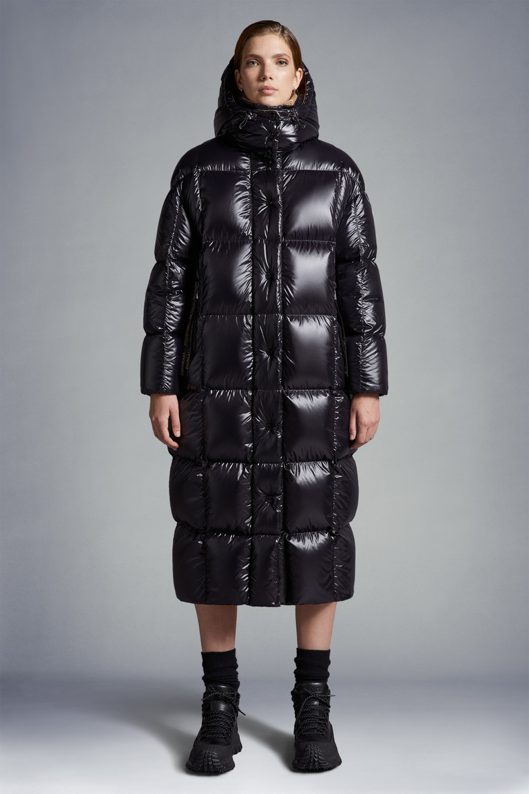 Long Down Jackets, Puffer Coats & Parkas for Women | Moncler UK
