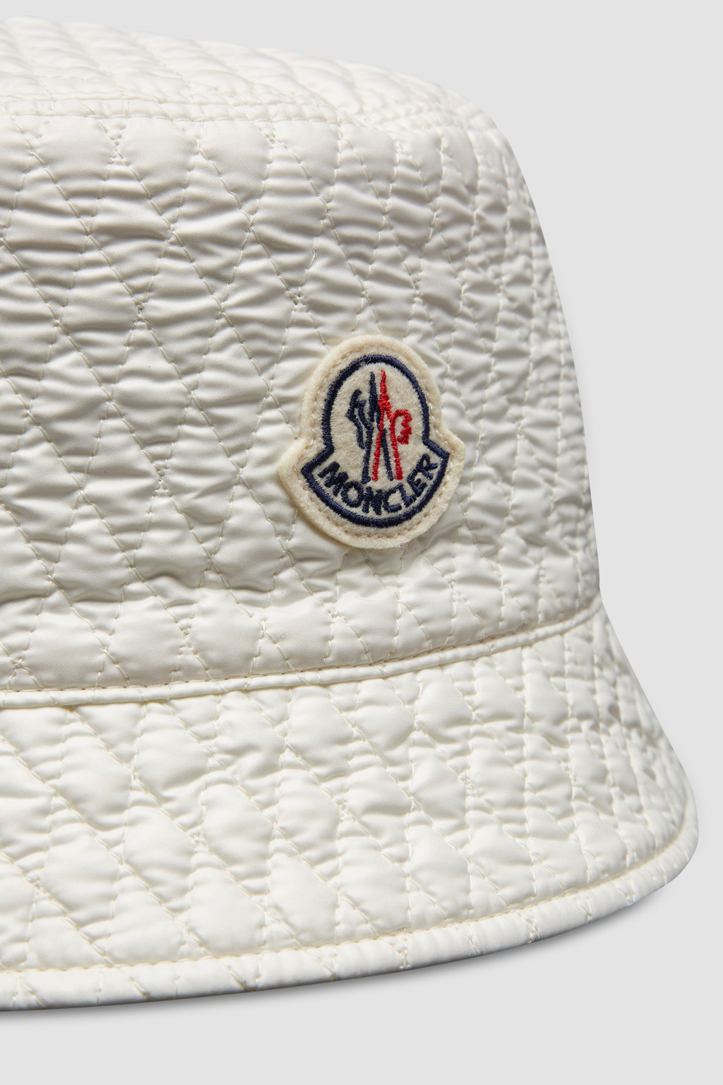 Pom Pom Hats, Beanies, Caps & Visors for Women | Moncler CA