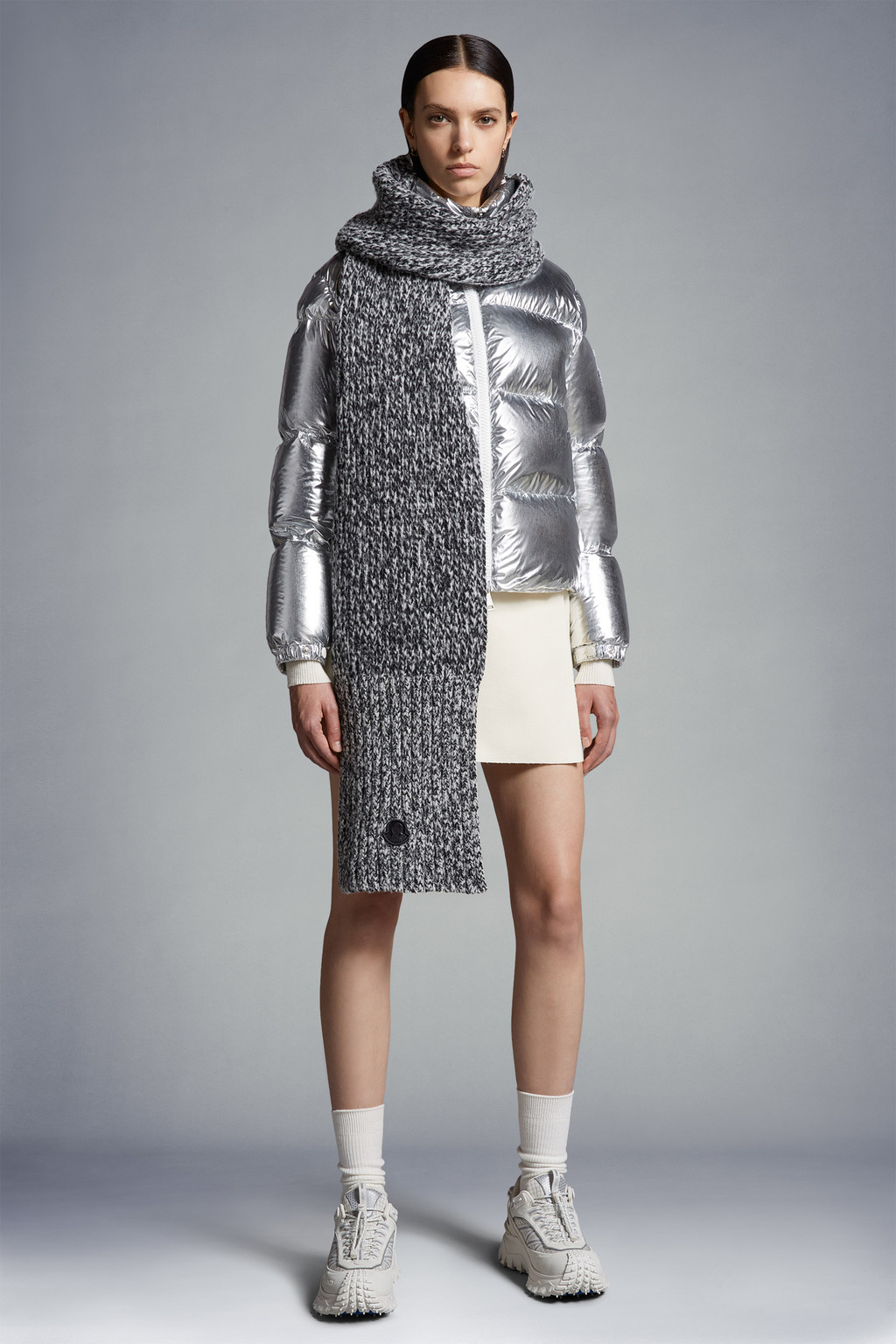 Scarves & Gloves for Women - Accessories | Moncler US