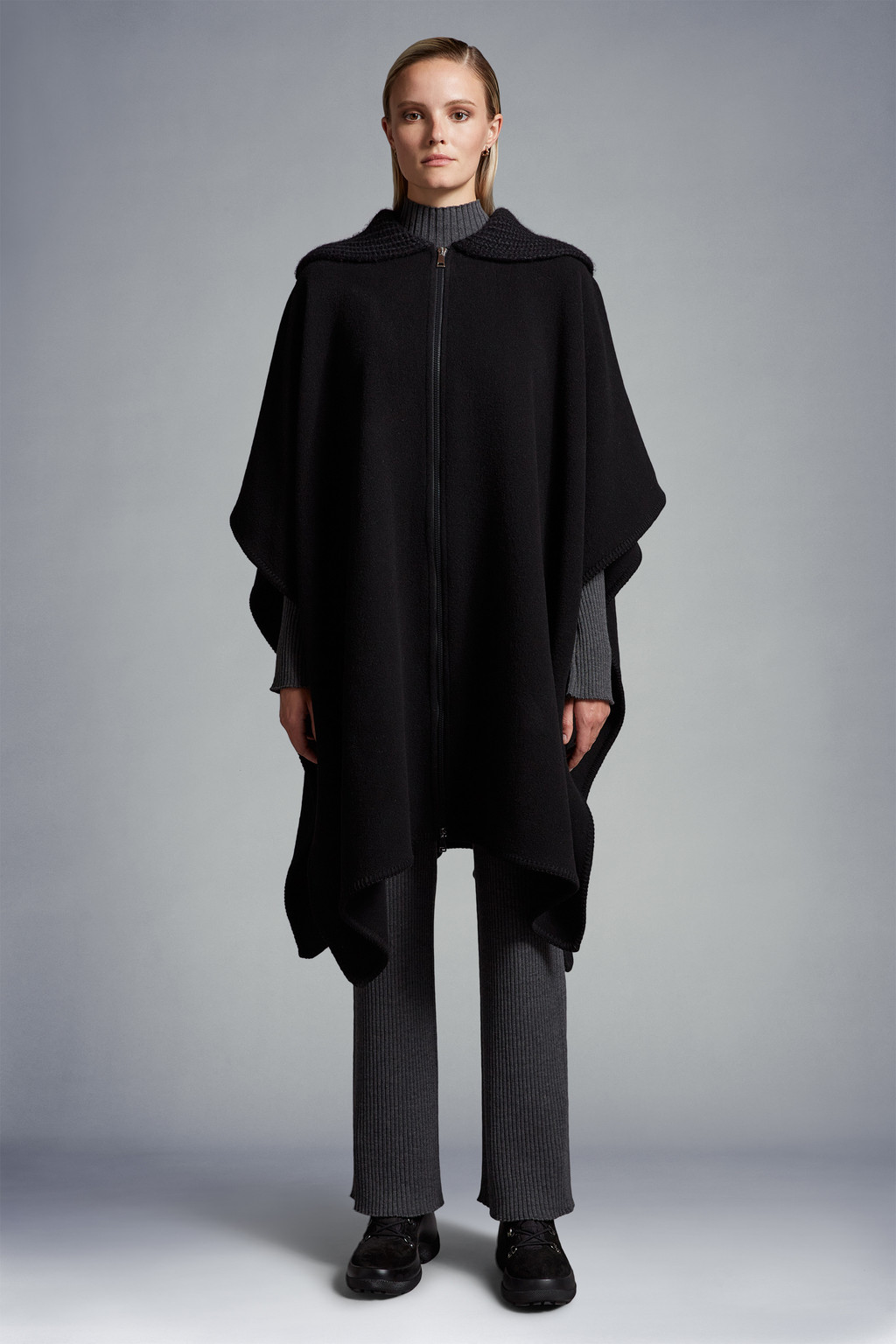 Black Wool Felt Cape - Capes for Women | Moncler LU