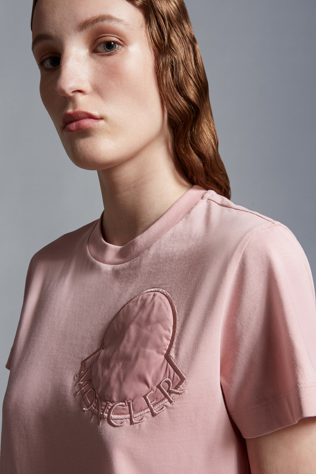 Pink Logo Patch T-Shirt - Tops & T-Shirts for Women | Moncler HR