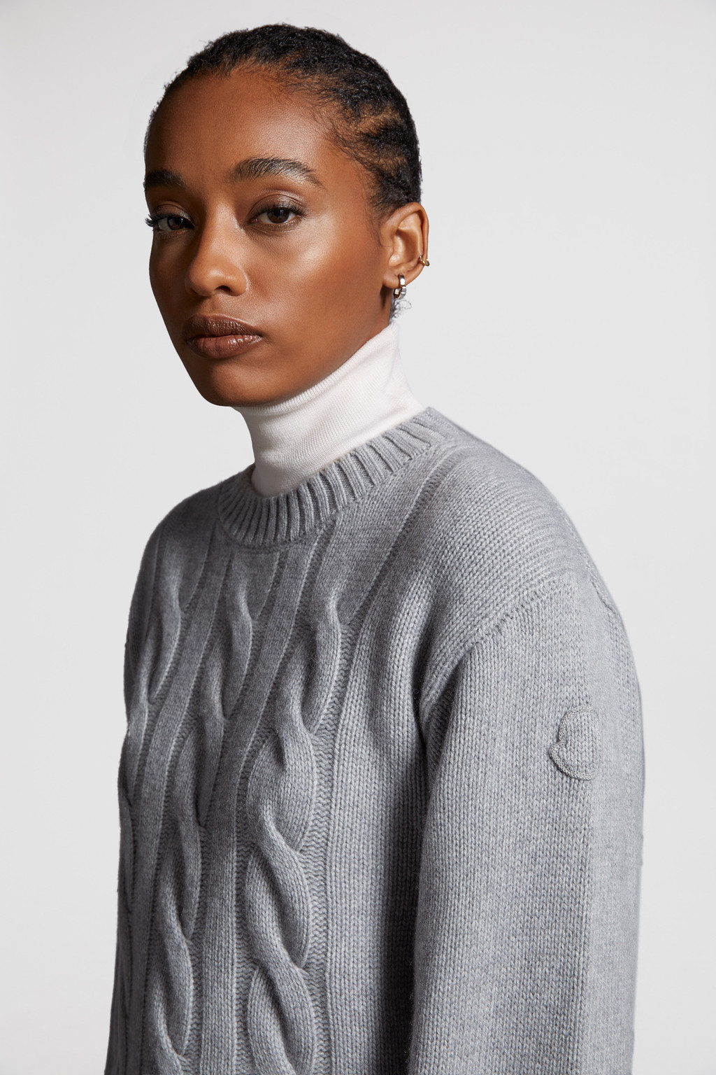 Pull en cachemire à maille torsadée Gris - Pulls & cardigans Femme ...