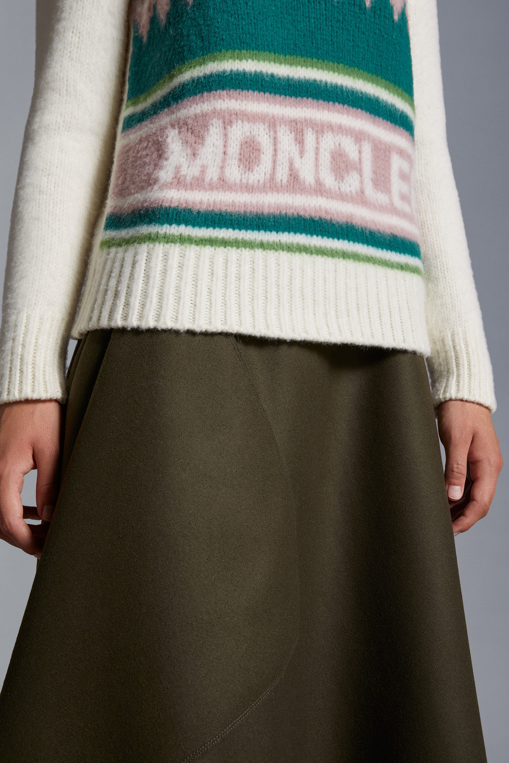 Pull à col roulé en laine avec logo Blanc & Rose - Pulls & cardigans ...