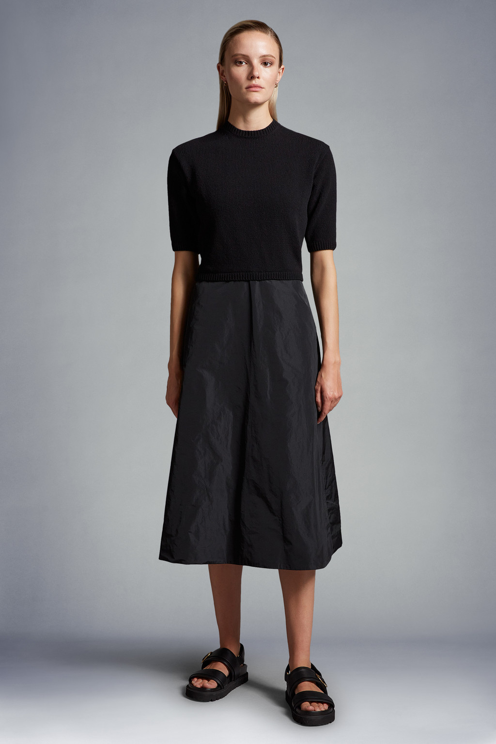 Dresses for Women - White, Black & Maxi Dresses | Moncler US