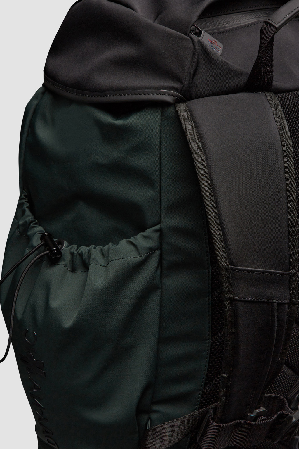 Forest Green Backpack - Bags & Trolleys for Men | Moncler DK