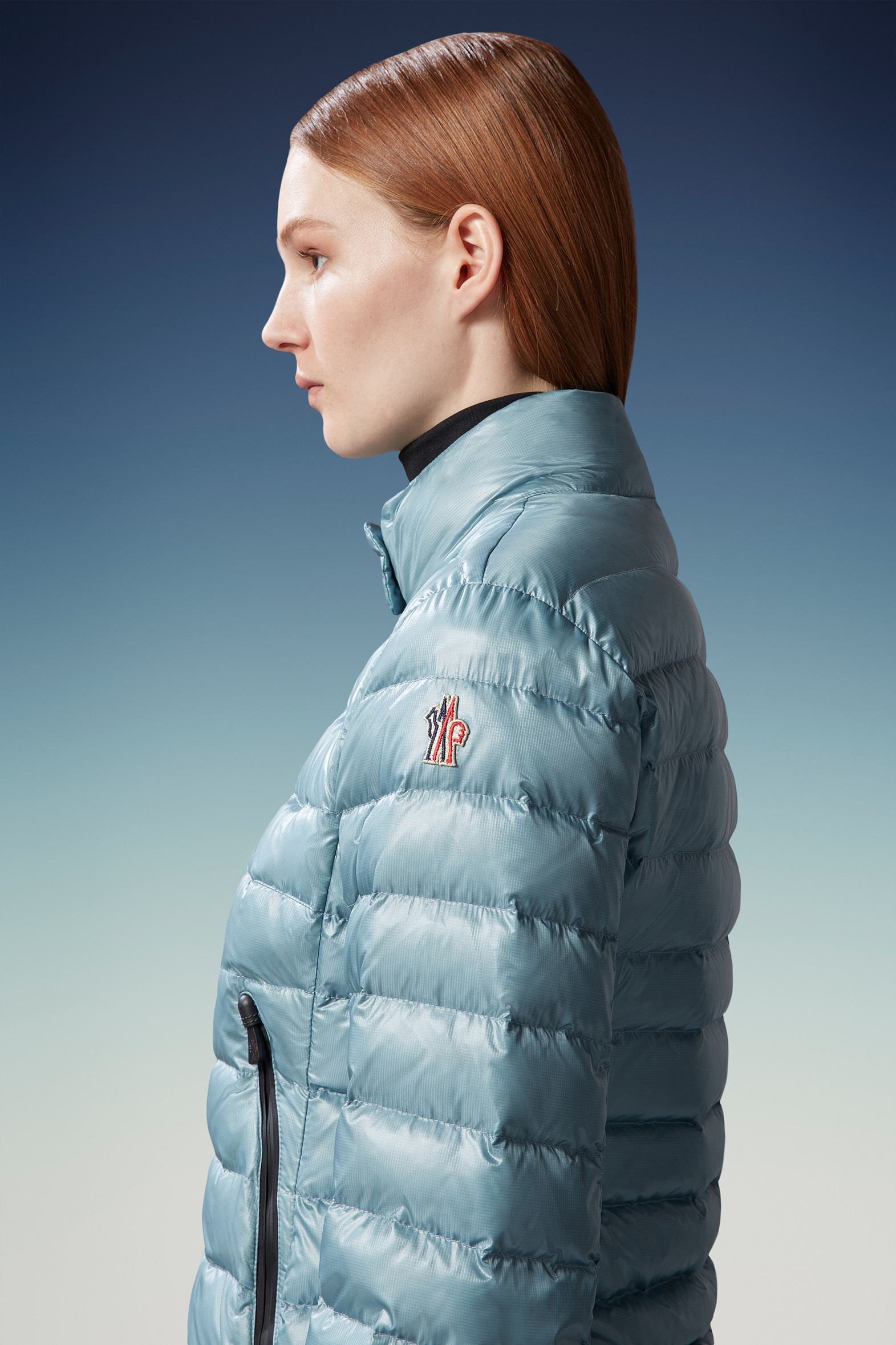 Light Blue Walibi Short Down Jacket - Short Down Jackets for Women | Moncler HR