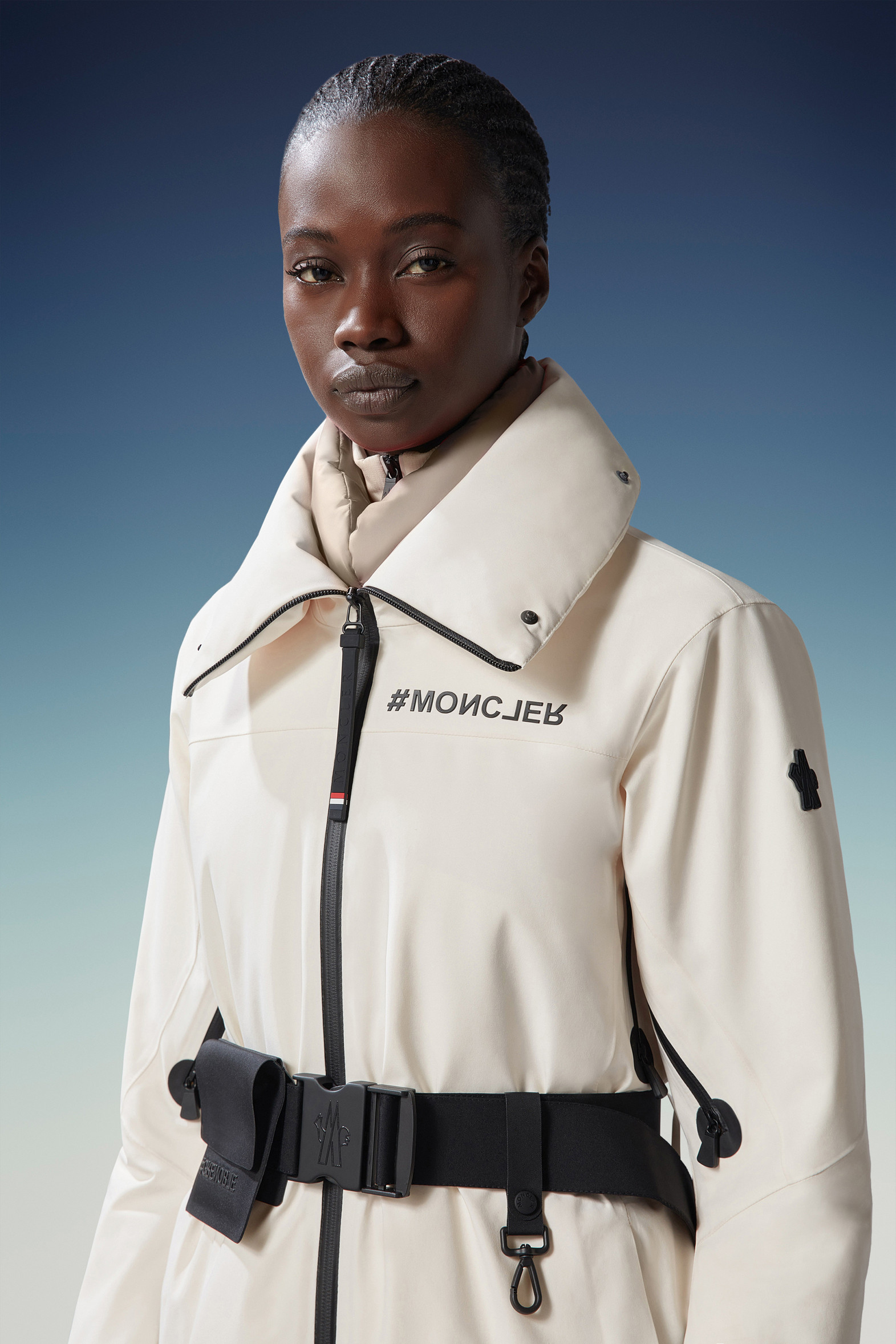 Milk White Vizelle Ski Jacket - Short Down Jackets for Women | Moncler HR