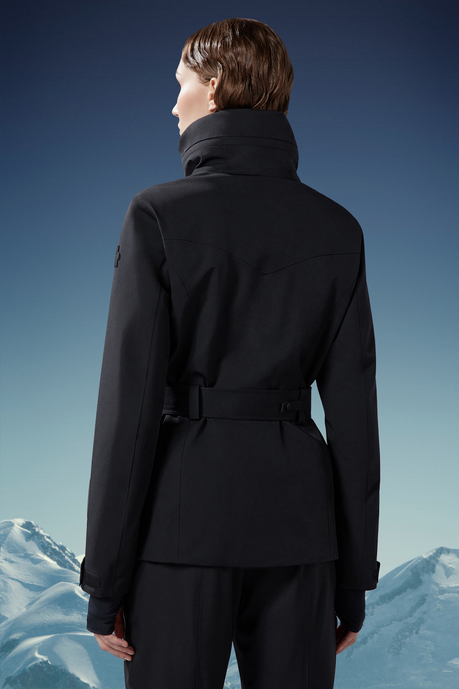 Black Hainet Ski Jacket - Short Down Jackets for Women | Moncler JP