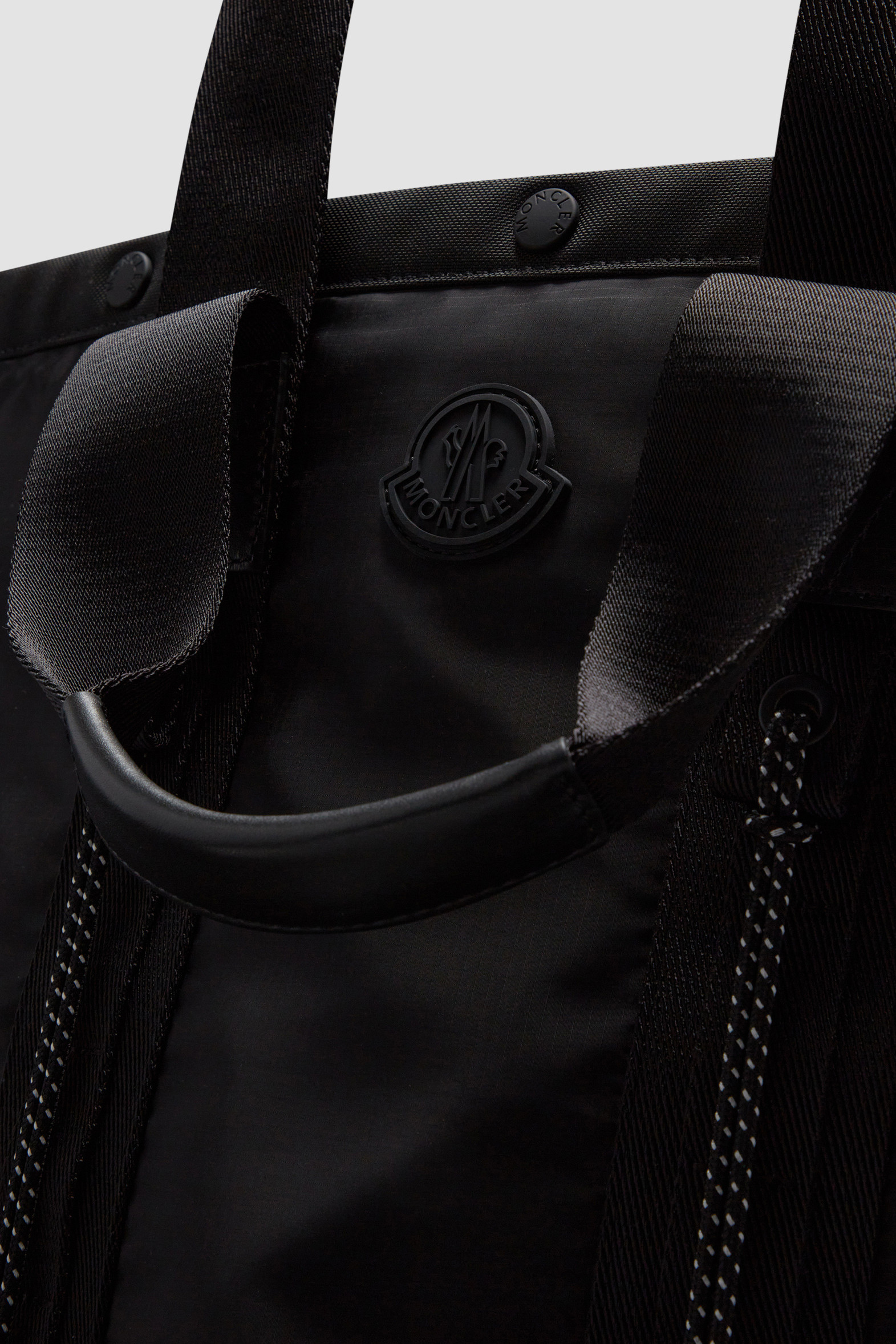 Black Tech Tote Bag - Bags & Trolleys for Men | Moncler NO