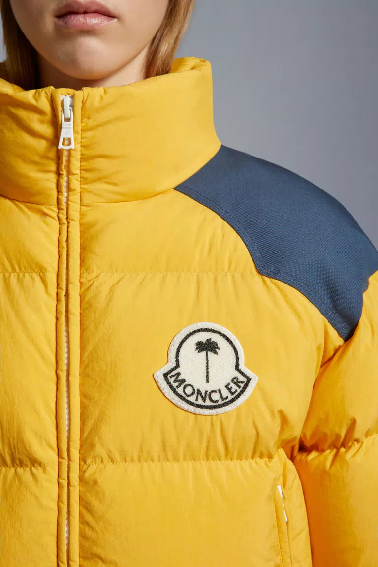 Piumino corto Nevis Giallo & Blu - Moncler x Palm Angels Genius ... Piumino corto Nevis Giallo & Blu - Moncler x Palm Angels Genius ...